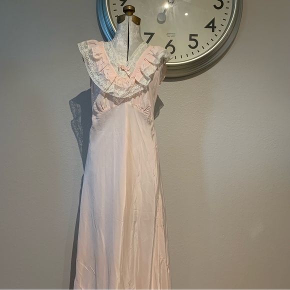 Vintage | Intimates & Sleepwear | Vintage Lady Edso Gowns Nightie ...